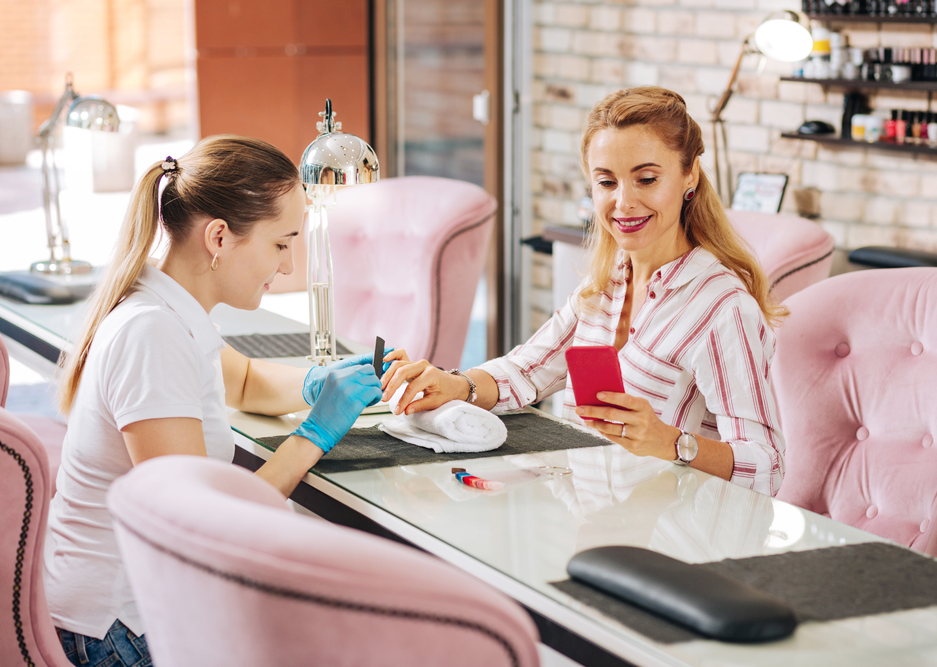 5 ideas de mensajes para animar a tus clientes a pedir nueva cita hoy
